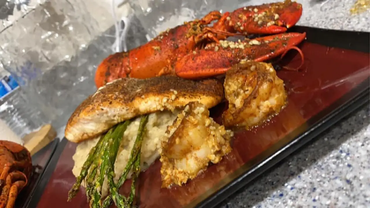 Restaurant Roots Sea and Soul Food - Las Vegas, , NV | OpenTable