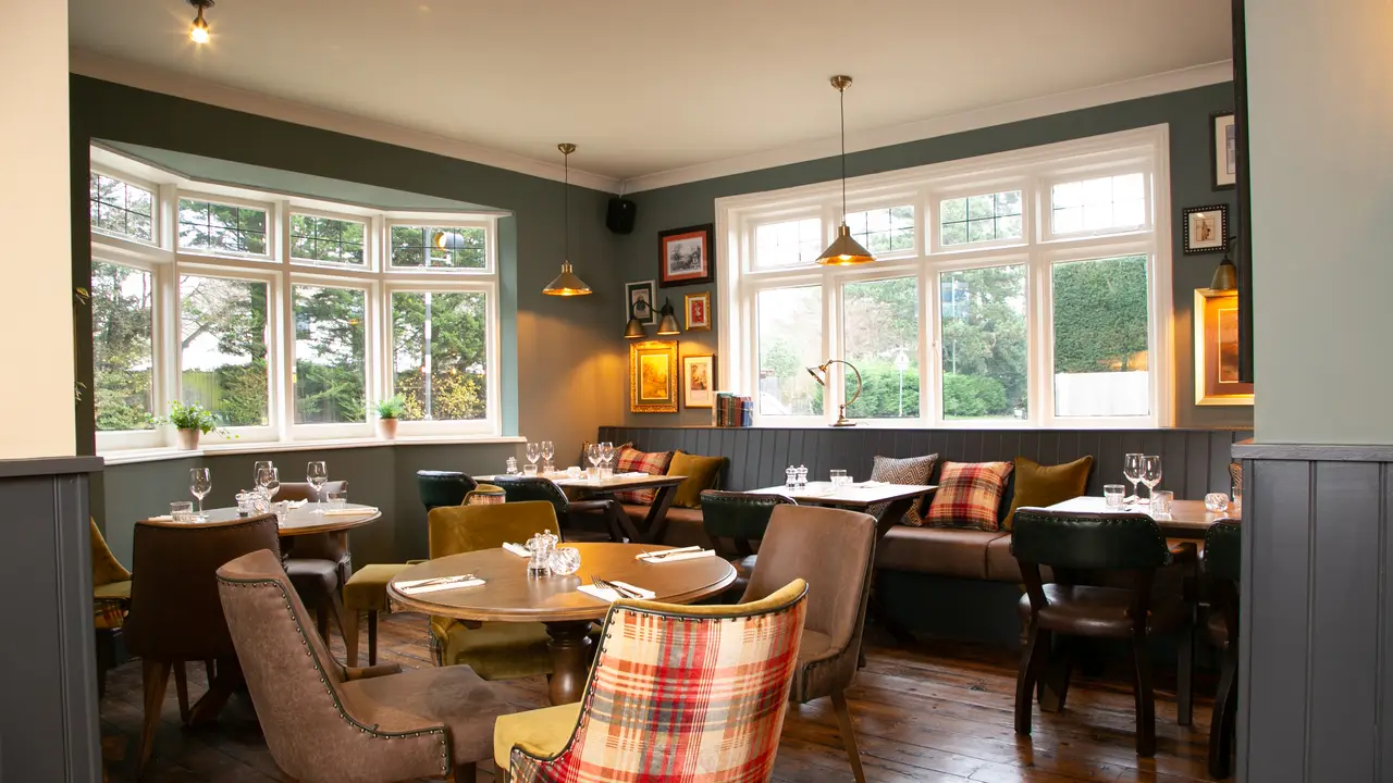The Victoria - Woodham Restaurant - Addlestone, Surrey | OpenTable