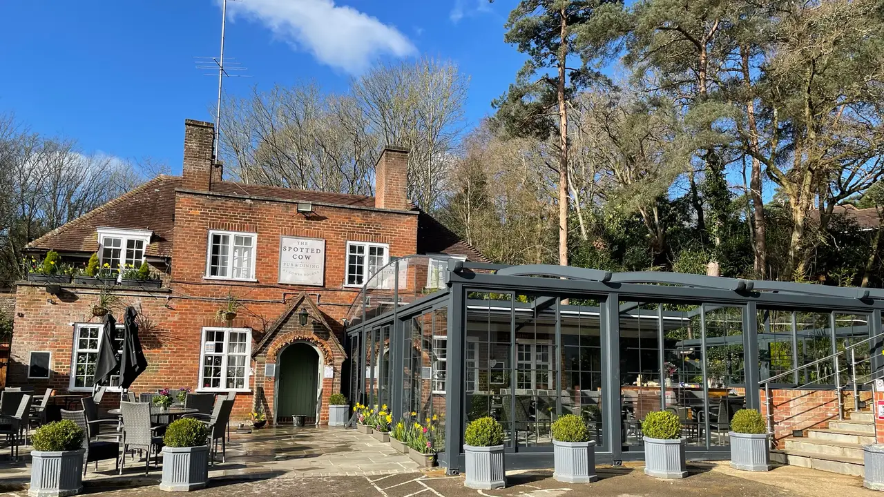 The Spotted Cow - Top Rated Restaurant in Farnham | OpenTable