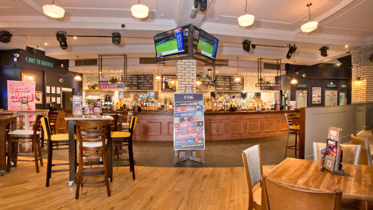 Off The Wall Luton Restaurant - Luton, | OpenTable