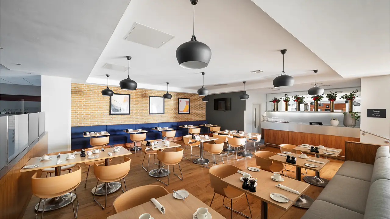 Le Café @ voco Reading Restaurant - Reading, Berkshire | OpenTable