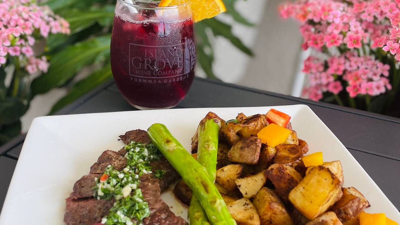 Formosa Winery Tasting House, 3011 Formosa Gardens Blvd, Kissimmee, FL ...