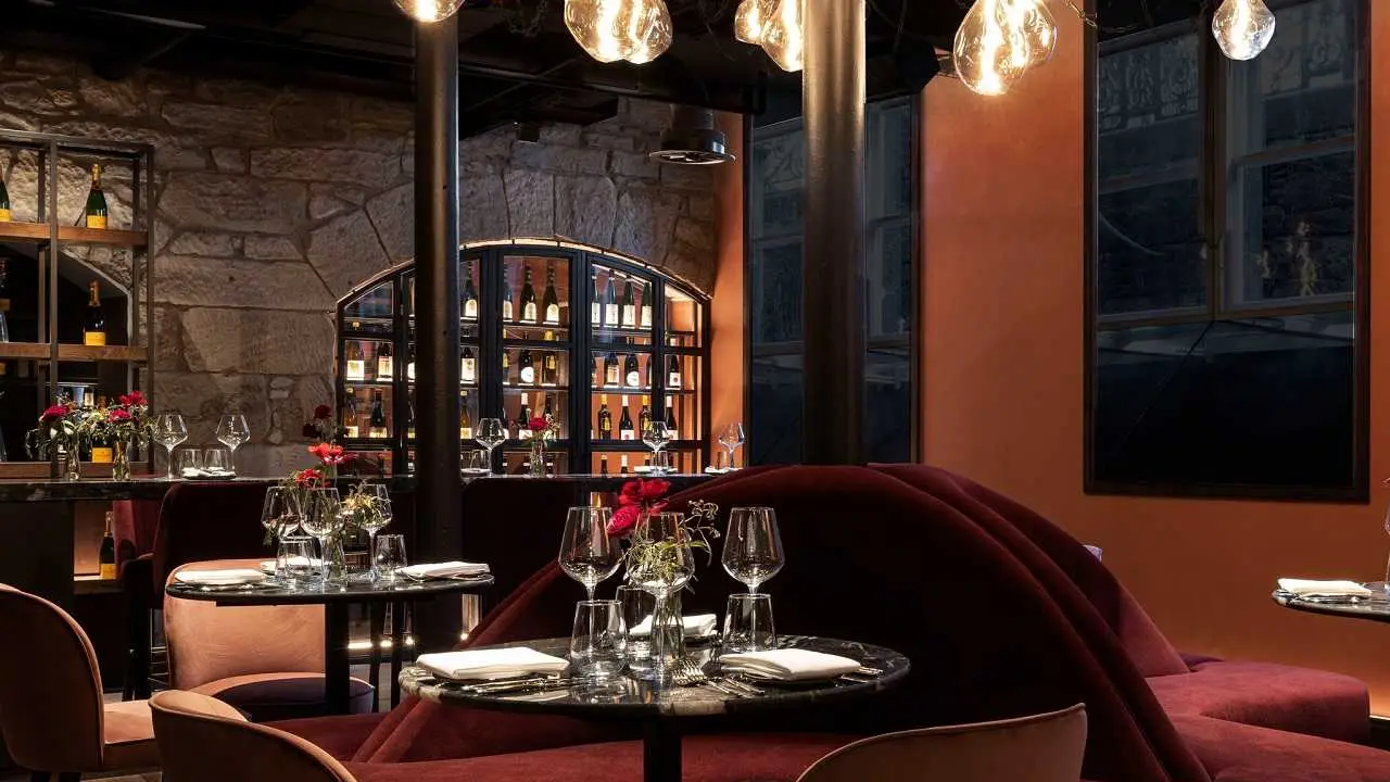Commons Club Bar & Restaurant - 1 Victoria Street, Edinburgh | OpenTable
