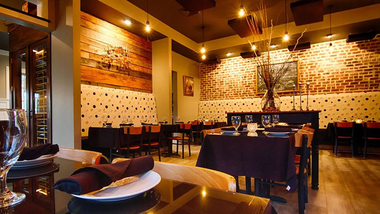 Gios Italian Kitchen - Pawleys Island Restaurant - Pawleys Island, SC ...