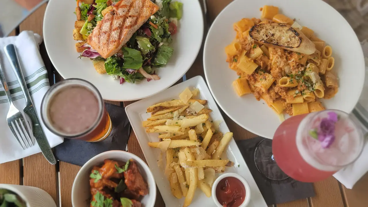 Bella Cafe & Grille (Fountains at Palomar) Restaurant - Lexington, KY ...