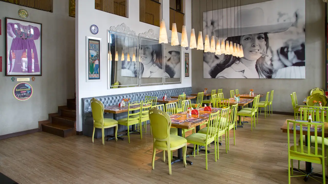 LA DOÑA - SAMBORONDON Restaurant - PLAZA LAGOS TOWN CENTER, Samborondon ...