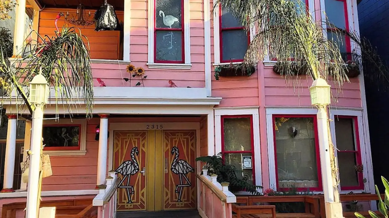 Restaurante The Flamingo House Social Club - Sacramento, , CA | Reserva ...