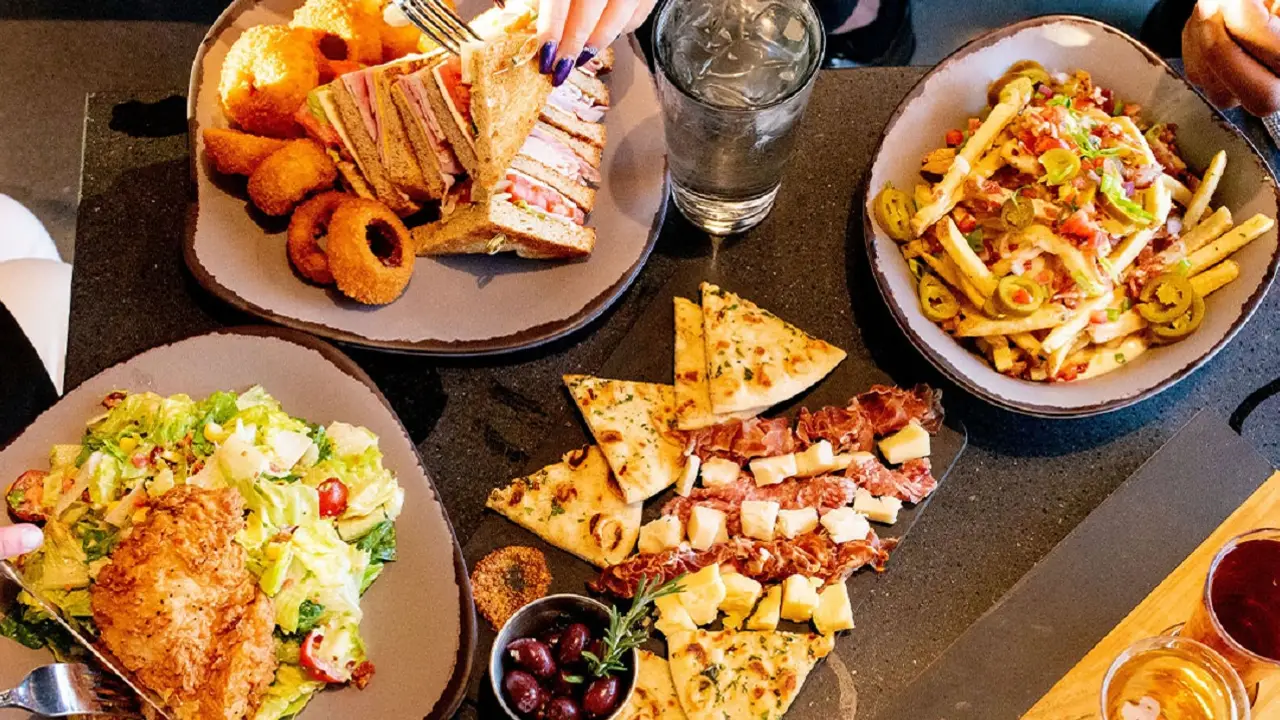 T-Shotz - Kansas City - Top Rated Restaurant in Kansas City, MO | OpenTable