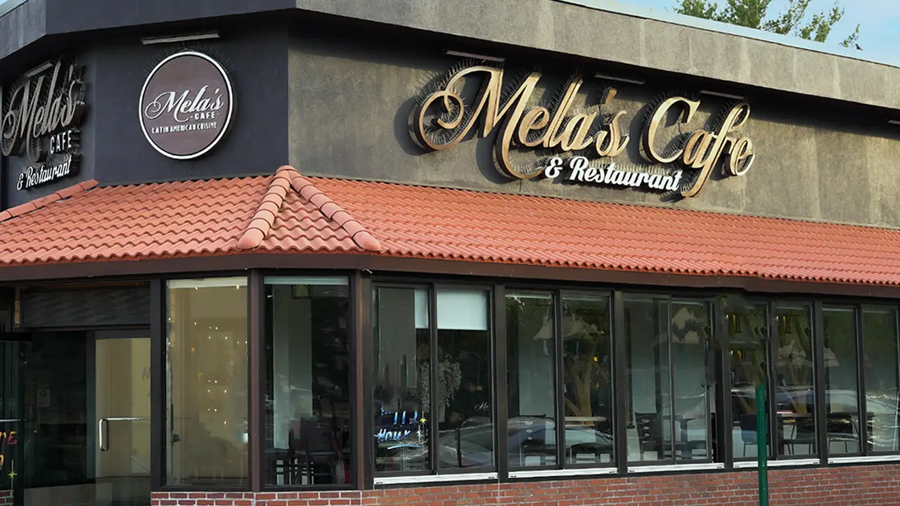 Restaurante Mela's Restaurant & Bar - Queens, , NY | OpenTable