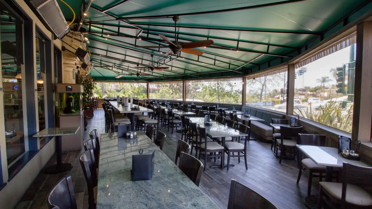 Restaurante Leucadia Pizzeria & Italian Restaurant - Encinitas ...