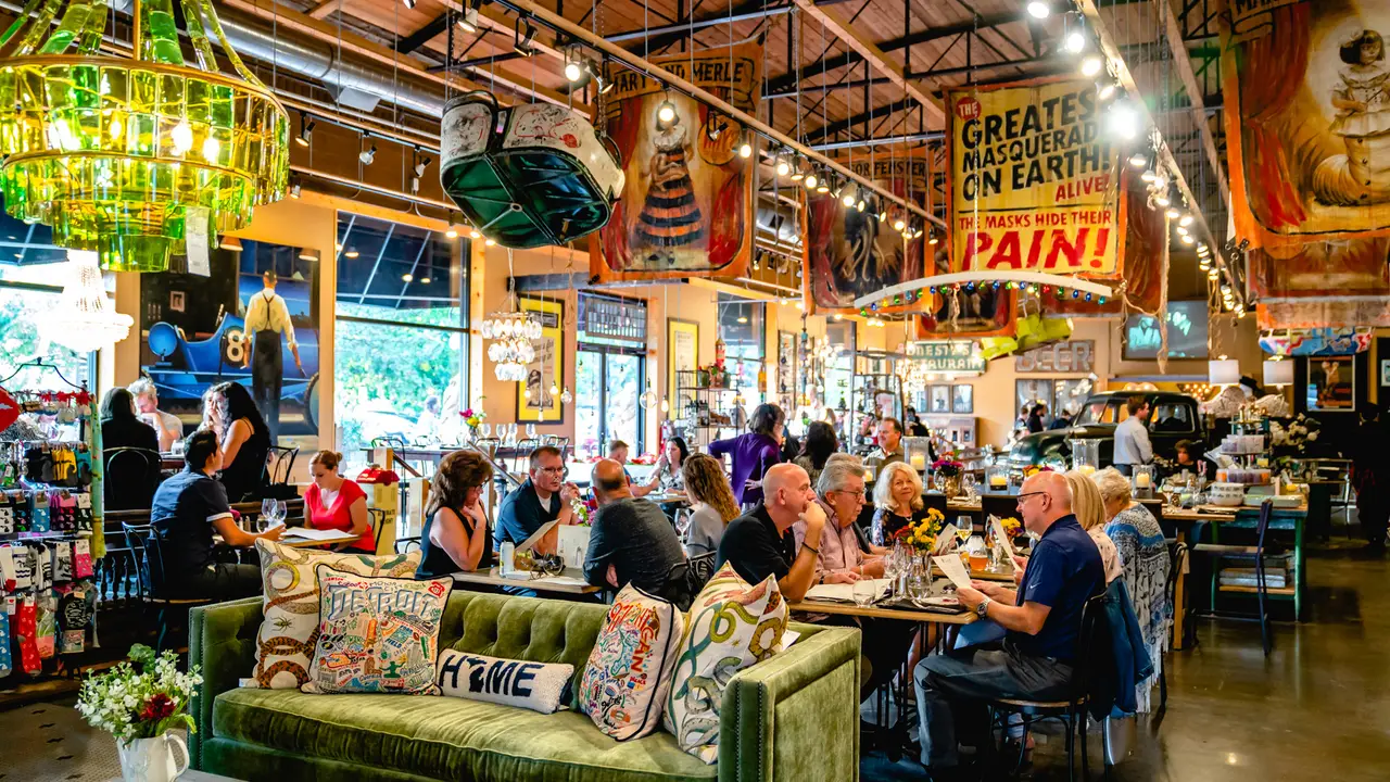 Restaurante Three Cats Restaurant - Clawson, MI | OpenTable