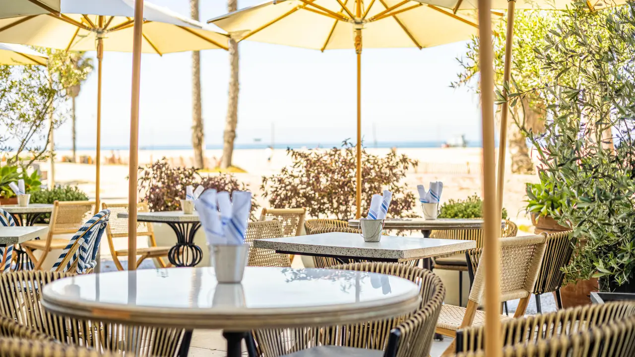 Patio Del Mar - Updated 2024, Seafood Restaurant in Santa Monica, CA