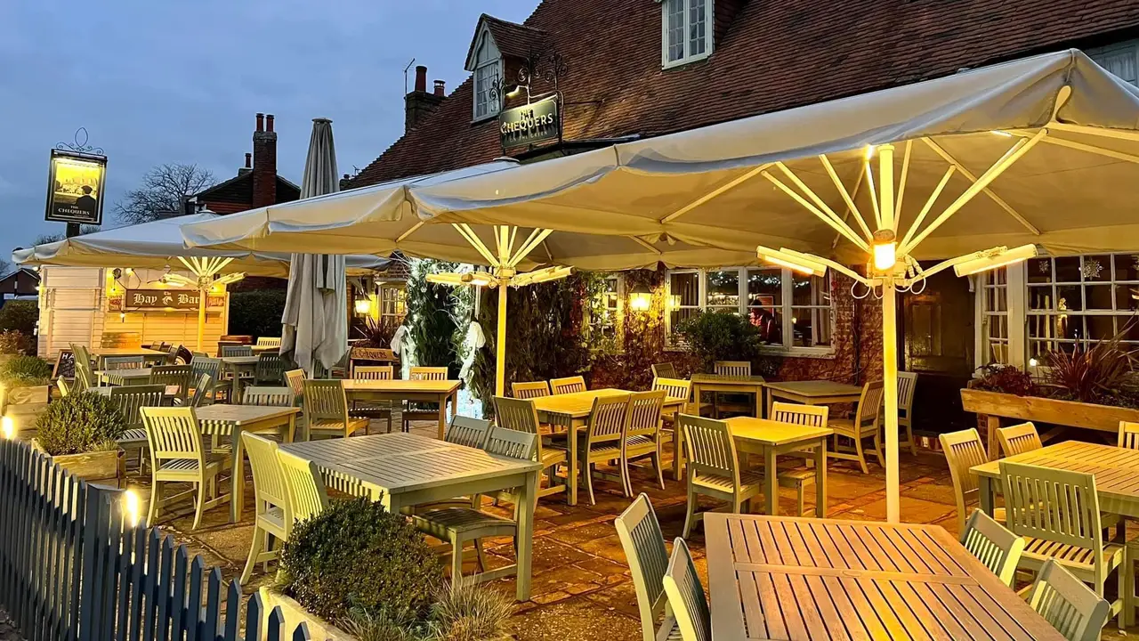 Chequers on the Green Country Pub Restaurant - High Halden, , Kent ...