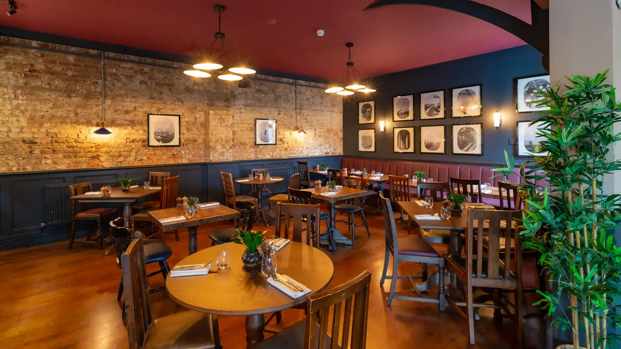 The Maynard Arms Restaurant - London | OpenTable