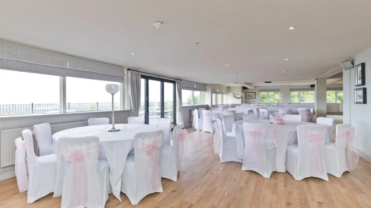 Churchillian Cosham Classic Inns Restaurant - Portsmouth, , Hampshire ...