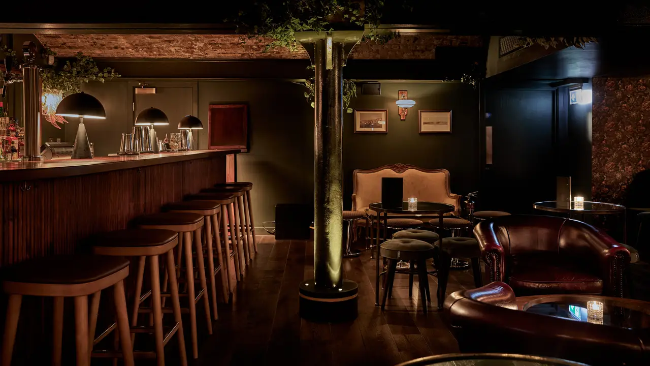 Green Room Bar at Casa Piccadilly Restaurant - London, Greater London ...