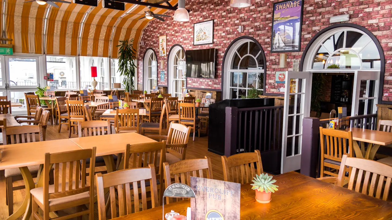 The Overcliff Pub at The Suncliff Hotel Restaurant - Bournemouth ...