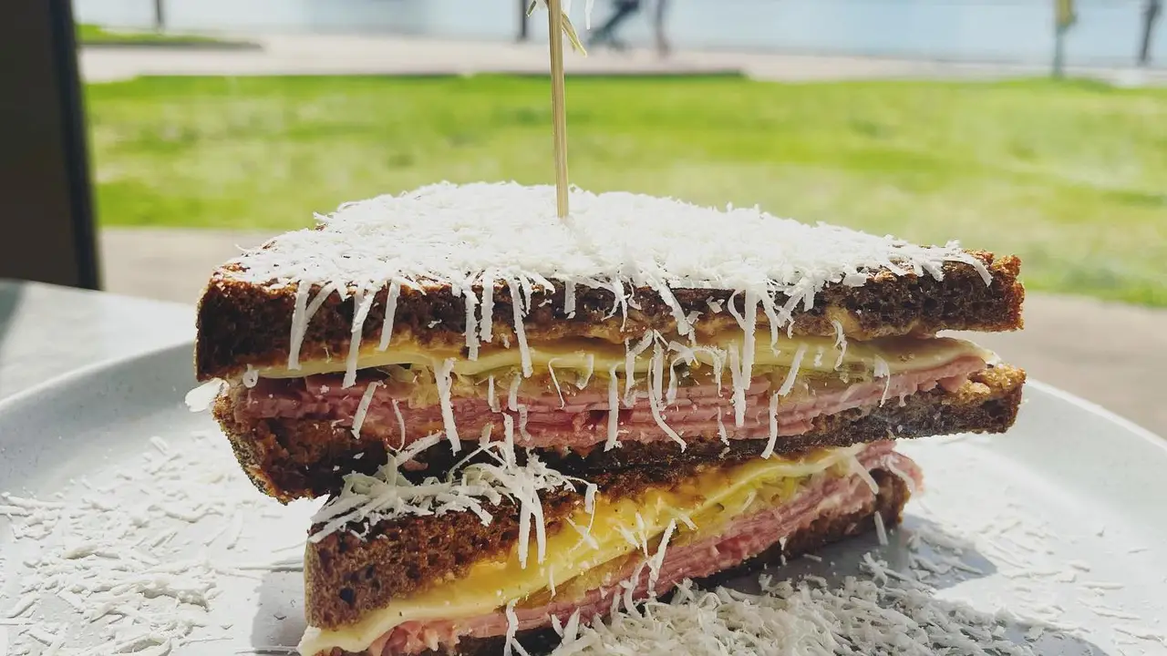 Iluka on Baywater Wentworth Point Restaurant - Wentworth Point, AU-NSW ...