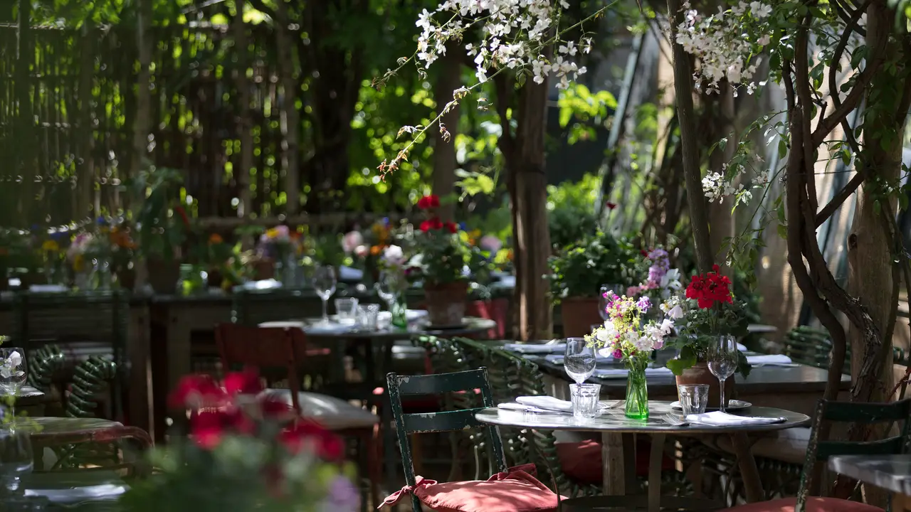Petersham Nurseries Restaurant Richmond - Richmond, Greater London ...