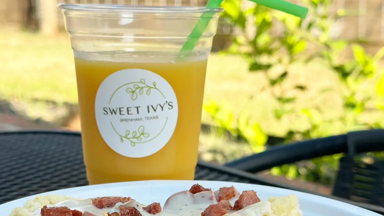 Sweet Ivy's Cafe at The Southern Folly Restaurant - Brenham, , TX ...