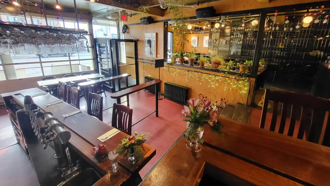 Le Petit Alep Restaurant - Montréal, QC | OpenTable