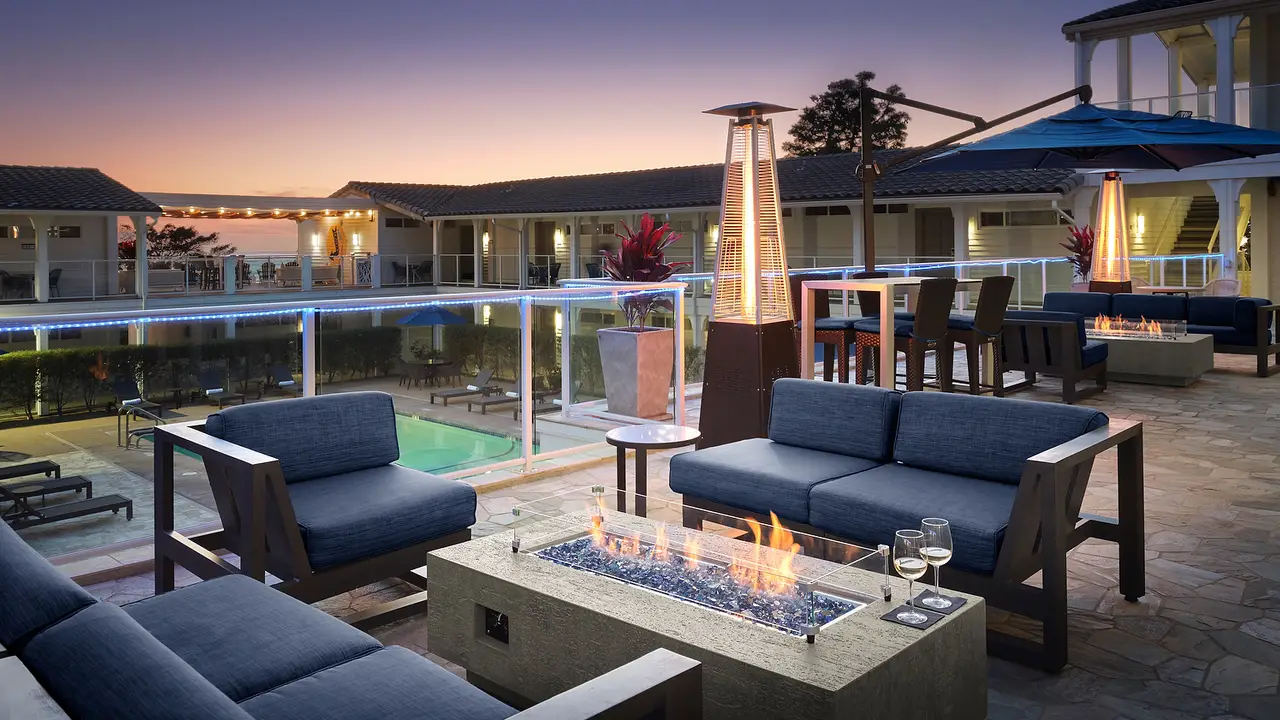 Ocean View Bar & Grill Restaurant in Hotel Indigo Del Mar - Del Mar, CA ...