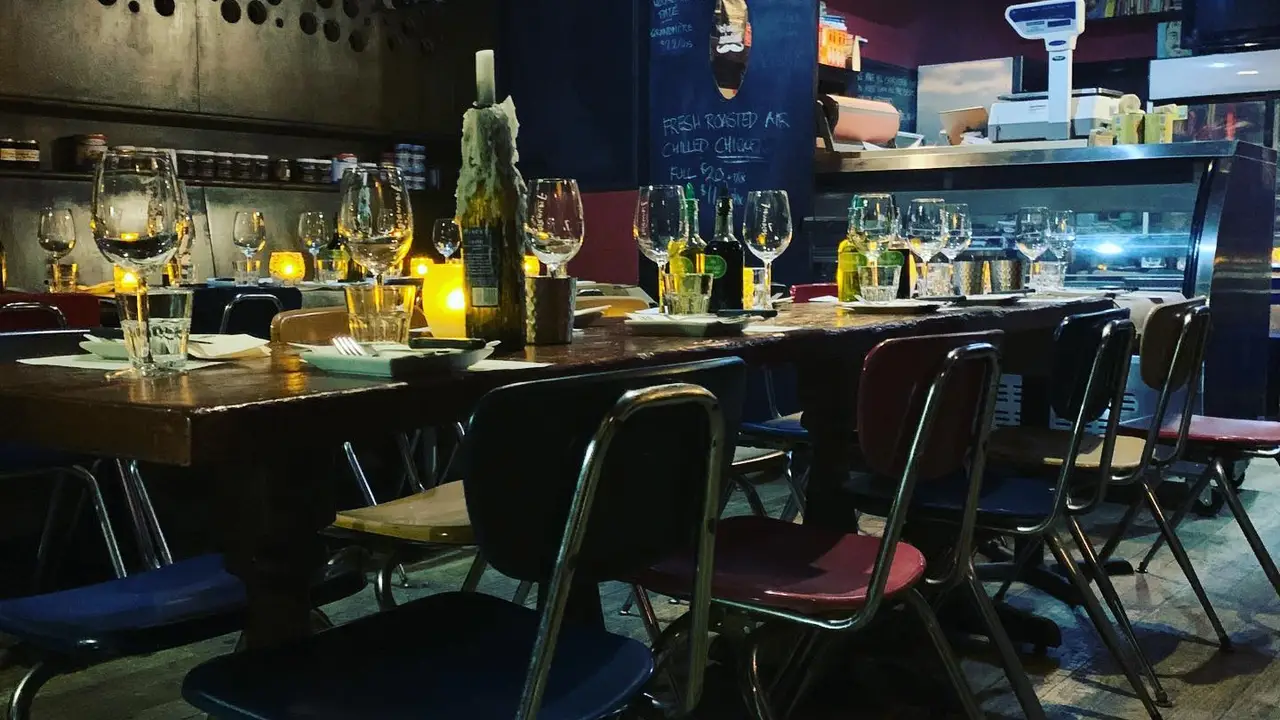 7 Numbers Danforth Restaurant - Toronto, ON | OpenTable