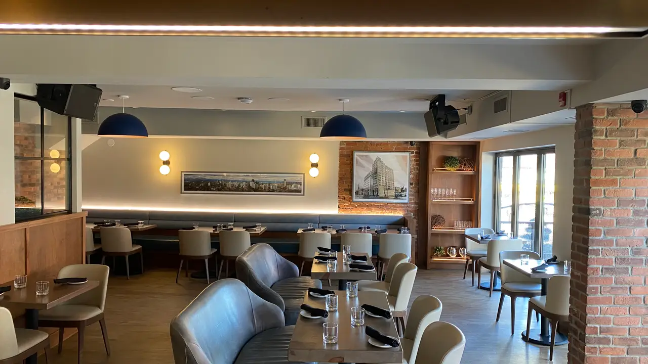 radius® Restaurant - Hamilton, ON | OpenTable