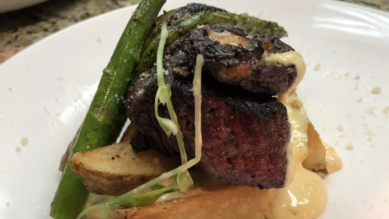 Restaurante AZUR Restaurant & Patio - Lexington, KY | OpenTable