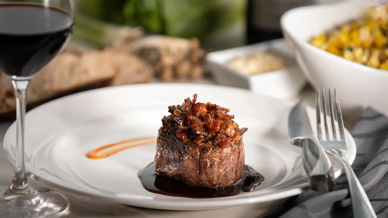 Ruthie's Steak & Seafood at Walker's Bluff Casino Resort Restaurant ...