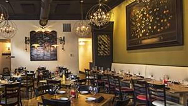 Chez Moi | Chicago, Illinois, United States - Venue Report