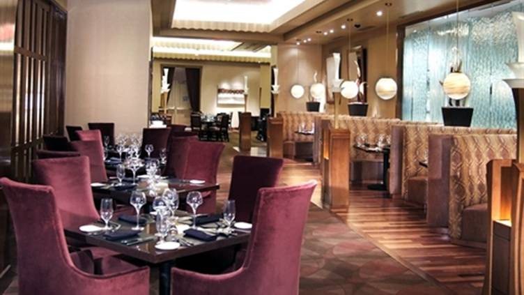 Final cut steakhouse store