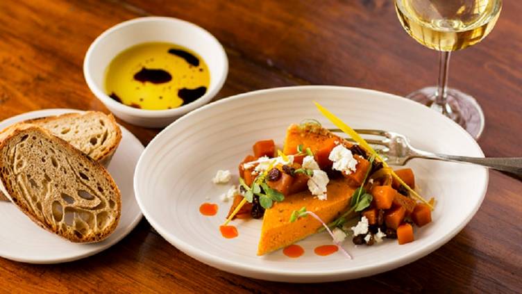 1833 Kitchen & Bar at the Aurora Inn | Aurora, Central Luzon ...