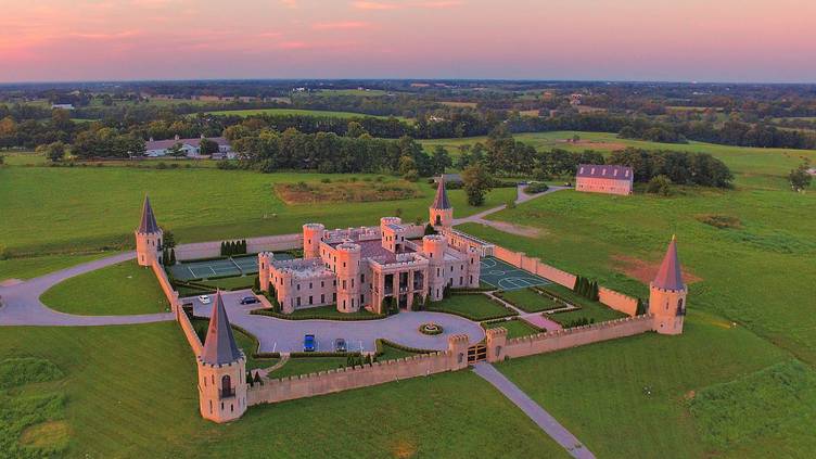 Castle Farm | Versailles, Île-de-France, France - Venue Report