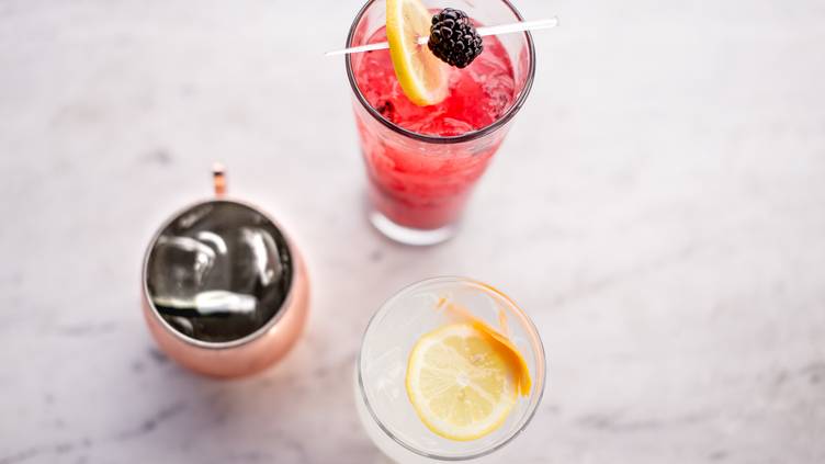 Zinburger Wine and Burger Bar – Tucson River | Tucson, Arizona, United ...