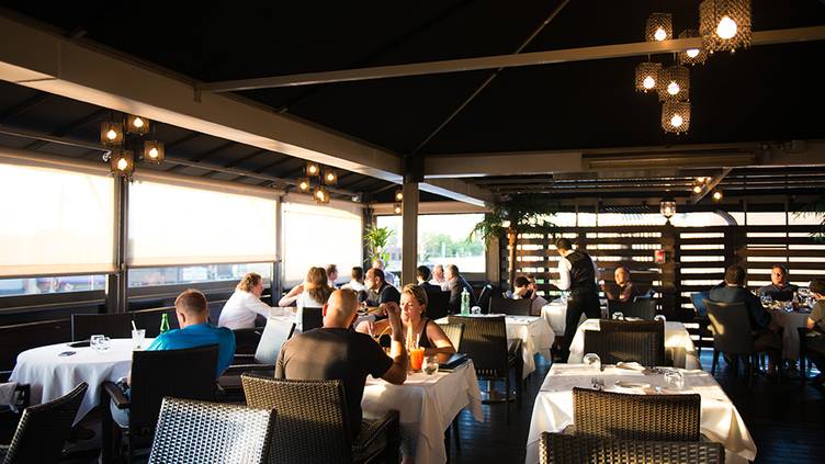 Rib n Reef Steakhouse | Montréal, Québec, Canada - Venue Report