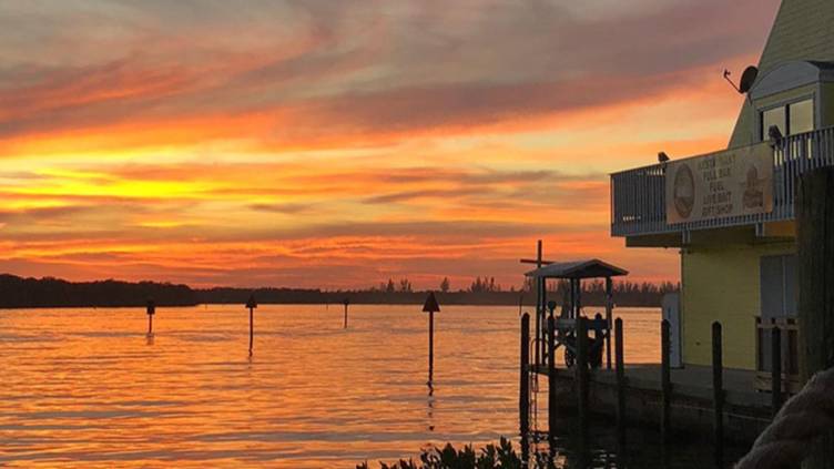 Lighthouse Grill at Stump Pass | Englewood, Colorado, United States ...