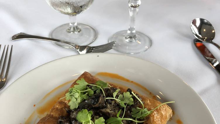 Courses Restaurant | Indianapolis, Indiana, United States - Venue Report