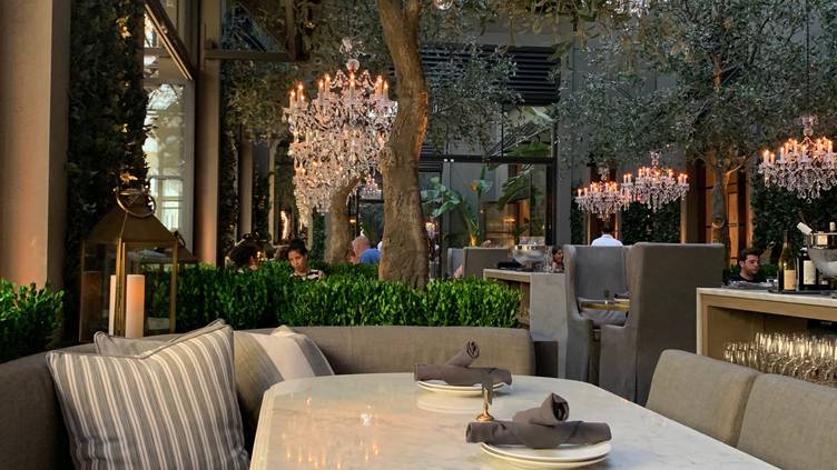 RH Courtyard Restaurant at RH Toronto | Toronto, Ontario, Canada ...