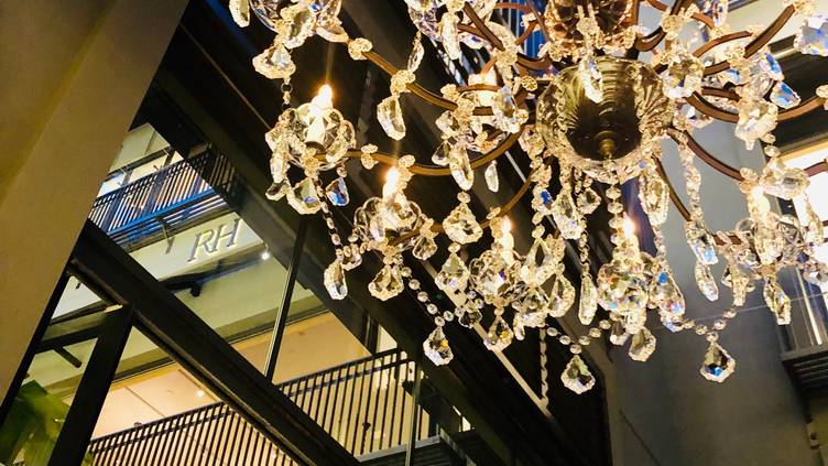 RH Courtyard Restaurant at RH Toronto | Toronto, Ontario, Canada ...