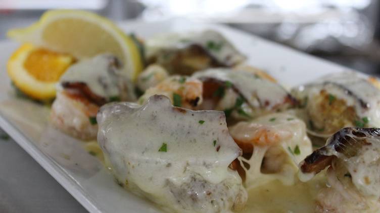 Popei's Clam Bar & Seafood Restaurant | Bethpage, Tennessee, United ...