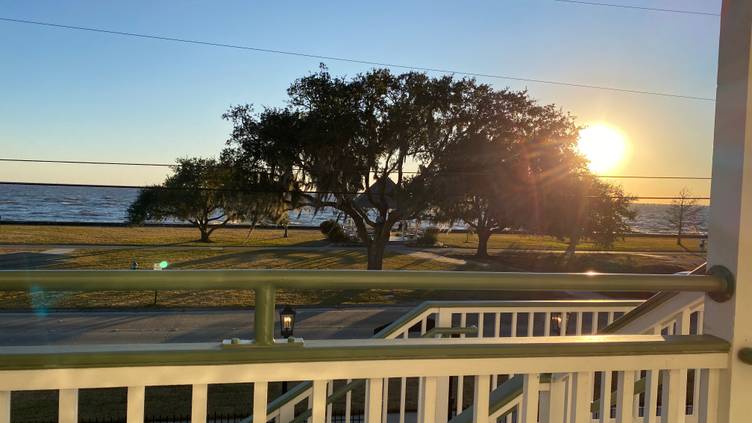 Pat's Rest Awhile | United States - Venue Report