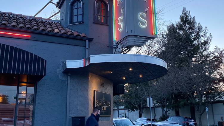 Stark's Steak and Seafood | Santa Rosa, Yucatan, Mexico - Venue Report