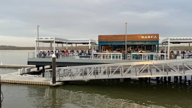 Barca Wine Bar & Pier | Alexandria, Minnesota, Australia - Venue Report