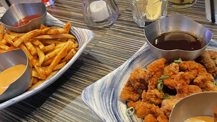 Miki's Park | Chicago, Illinois, United States - Venue Report