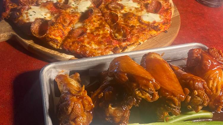 Rusty Bucket - 86th & Ditch | Indianapolis, Indiana, United States ...