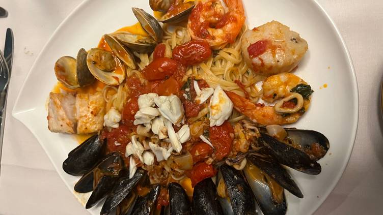 La Vela Italian Restaurant | United States - Venue Report