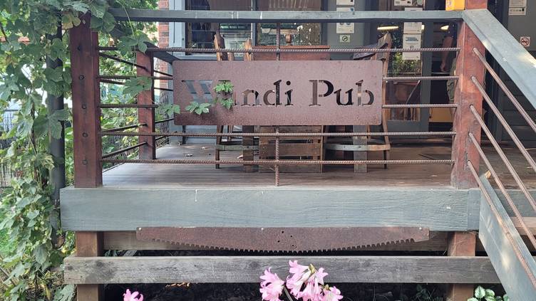 Wandi Pub | Australia - Venue Report