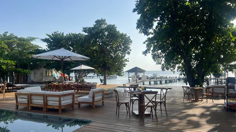 Luna Muna Restaurant | Bay Islands, Honduras - Venue Report