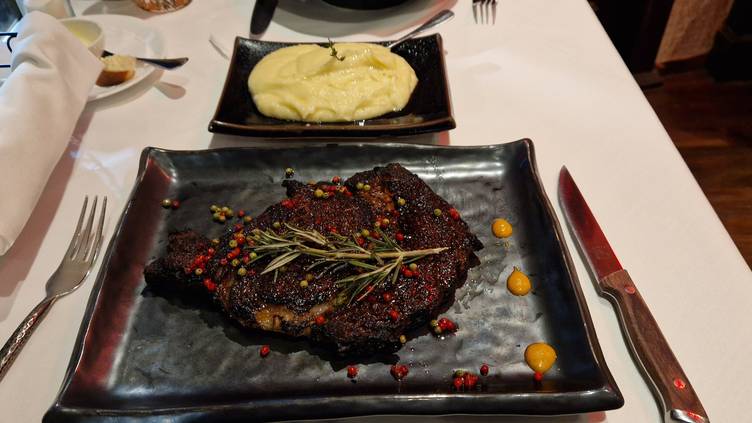 212 Steakhouse | New York, New York, United States - Venue Report